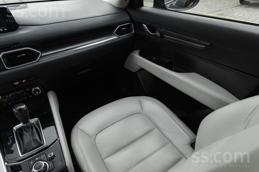Pelēks Mazda CX-5 2018 Rīga, ar dzinēja tilpumu 2.20 L un nobraukumu 177 tūkst. km par 14990 €, foto 17 vietnē AUTOMOTO.COM.LV