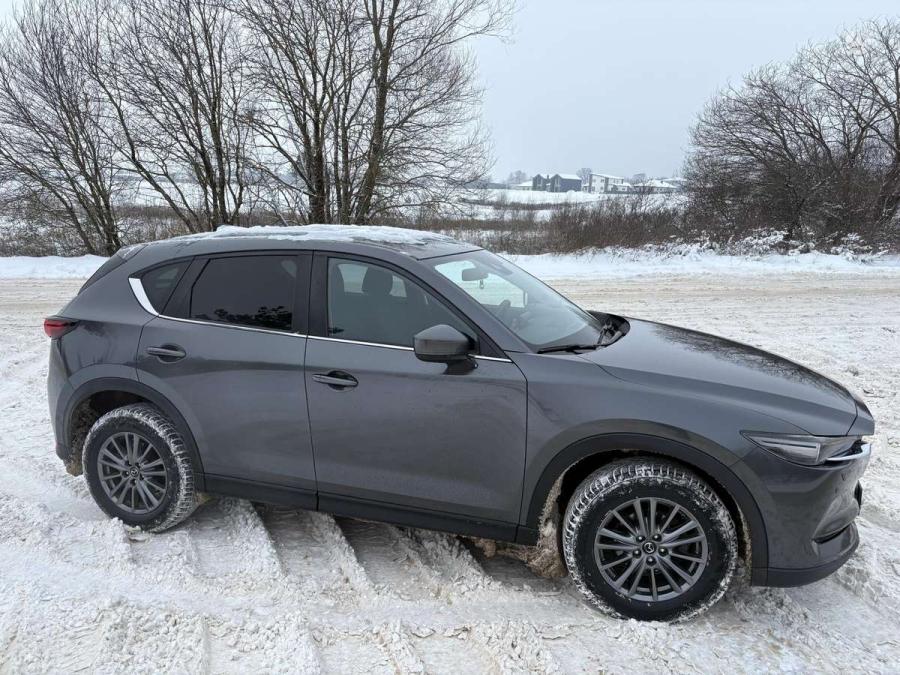 Pelēks Mazda CX-5 2019 Viļņa, ar dzinēja tilpumu 2.00 L un nobraukumu 73 tūkst. km par 20000 €, foto 3 vietnē AUTOMOTO.COM.LV