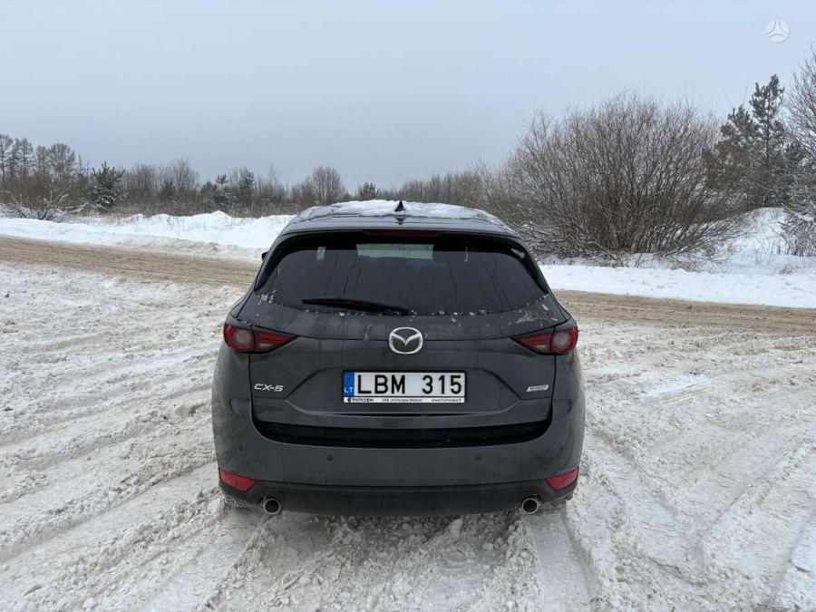 Pelēks Mazda CX-5 2019 Viļņa, ar dzinēja tilpumu 2.00 L un nobraukumu 73 tūkst. km par 20000 €, foto 6 vietnē AUTOMOTO.COM.LV