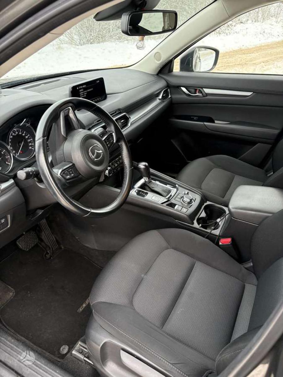 Pelēks Mazda CX-5 2019 Viļņa, ar dzinēja tilpumu 2.00 L un nobraukumu 73 tūkst. km par 20000 €, foto 8 vietnē AUTOMOTO.COM.LV