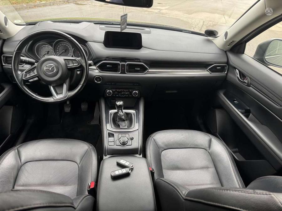 Pelēks Mazda CX-5 2019 Klaipėda, ar dzinēja tilpumu 2.00 L un nobraukumu 230 tūkst. km par 14900 €, foto 10 vietnē AUTOMOTO.COM.LV