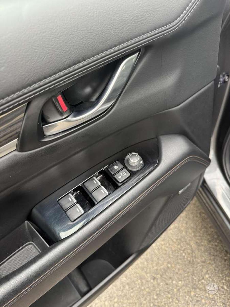 Pelēks Mazda CX-5 2019 Klaipėda, ar dzinēja tilpumu 2.00 L un nobraukumu 230 tūkst. km par 14900 €, foto 19 vietnē AUTOMOTO.COM.LV