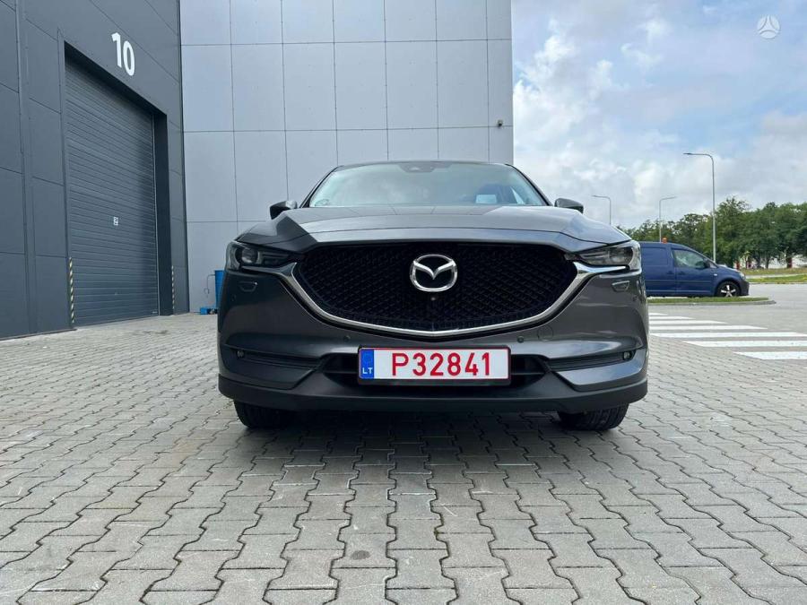 Grey Mazda CX-5 2019 in Klaipeda, with an engine capacity of 2.00 L and mileage of 230 thousand km for 14500 €, photo 4 on AUTOMOTO.COM.LV