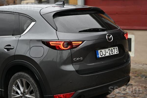 Grey Mazda CX-5 2021 in Jelgava, with an engine capacity of 2.20 L and mileage of 189 thousand km for 18500 €, photo 5 on AUTOMOTO.COM.LV