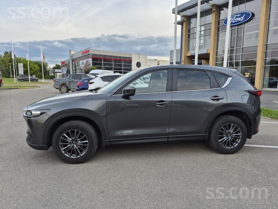 Grey Mazda CX-5 2021 in Riga, with an engine capacity of 2.00 L and mileage of 38 thousand km for 22000 €, photo 4 on AUTOMOTO.COM.LV