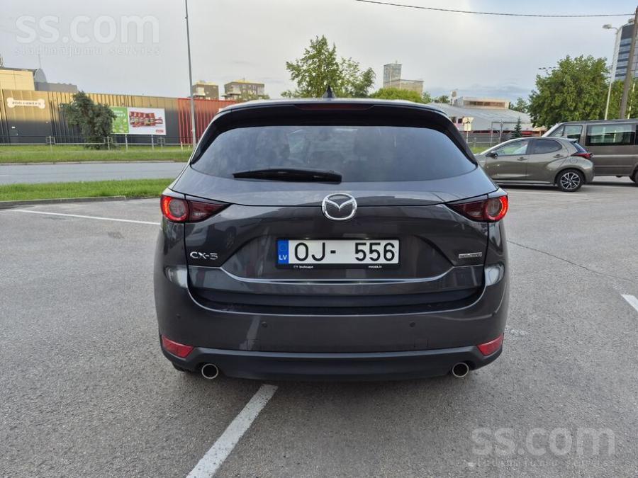 Grey Mazda CX-5 2021 in Riga, with an engine capacity of 2.00 L and mileage of 38 thousand km for 22000 €, photo 8 on AUTOMOTO.COM.LV