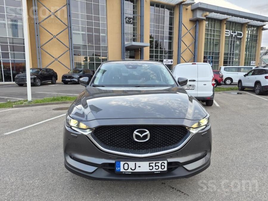 Grey Mazda CX-5 2021 in Riga, with an engine capacity of 2.00 L and mileage of 38 thousand km for 22000 €, photo 9 on AUTOMOTO.COM.LV