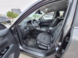 Grey Mazda CX-5 2021 in Riga, with an engine capacity of 2.00 L and mileage of 38 thousand km for 22000 €, photo 13 on AUTOMOTO.COM.LV