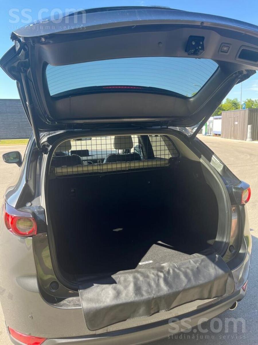 Pelēks Mazda CX-5 2021 Rīga, ar dzinēja tilpumu 2.00 L un nobraukumu 150 tūkst. km par 18000 €, foto 5 vietnē AUTOMOTO.COM.LV