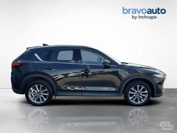 Mazda CX-5 2021 in Kaunas on AUTOMOTO.COM.LV Grey Mazda CX-5 2021 in Kaunas, with an engine capacity of 2.00 L and mileage of 108 thousand km for 24472 €, photo 7 on AUTOMOTO.COM.LV
