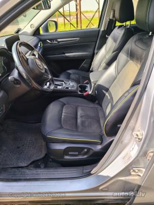Grey Mazda CX-5 2022 in Voru, with an engine capacity of 2.00 L and mileage of 55 thousand km for 25000 €, photo 9 on AUTOMOTO.COM.LV