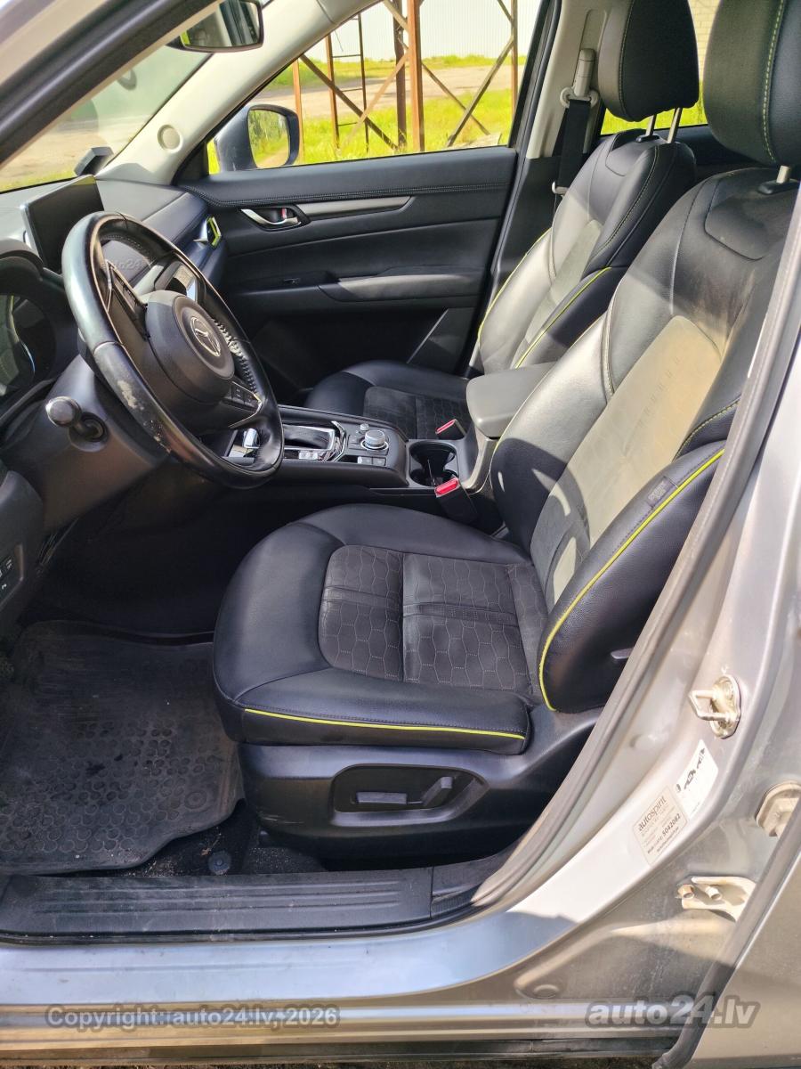 Grey Mazda CX-5 2022 in Voru, with an engine capacity of 2.00 L and mileage of 55 thousand km for 25000 €, photo 9 on AUTOMOTO.COM.LV