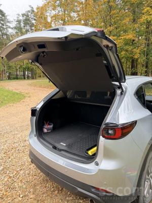 Pelēks Mazda CX-5 2022 Rīga, ar dzinēja tilpumu 2.00 L un nobraukumu 64 tūkst. km par 23000 €, foto 9 vietnē AUTOMOTO.COM.LV