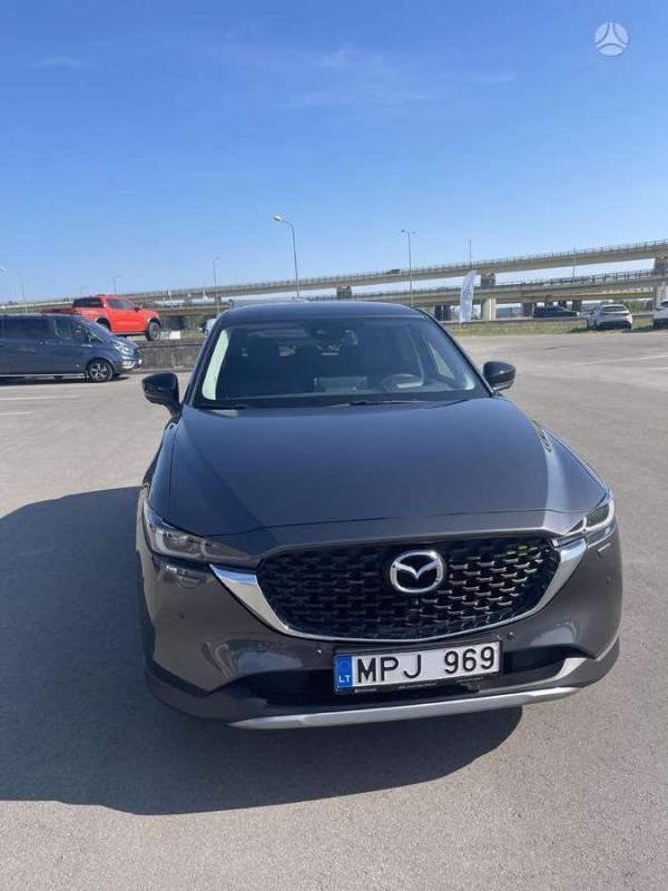 Pelēks Mazda CX-5 2023 Klaipėda, ar dzinēja tilpumu 2.00 L un nobraukumu 32 tūkst. km par 26499 €, foto 5 vietnē AUTOMOTO.COM.LV