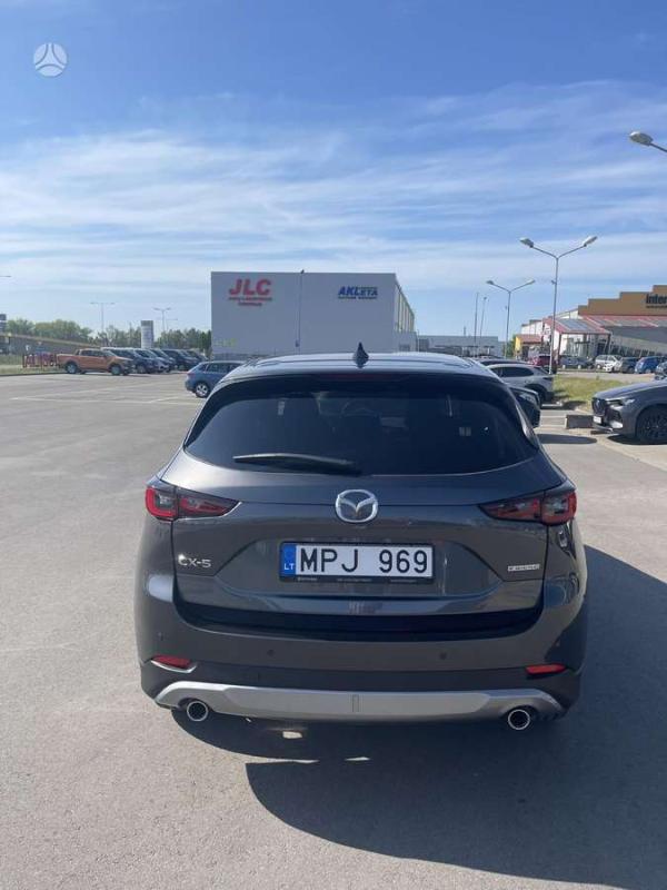 Pelēks Mazda CX-5 2023 Klaipėda, ar dzinēja tilpumu 2.00 L un nobraukumu 32 tūkst. km par 26499 €, foto 6 vietnē AUTOMOTO.COM.LV