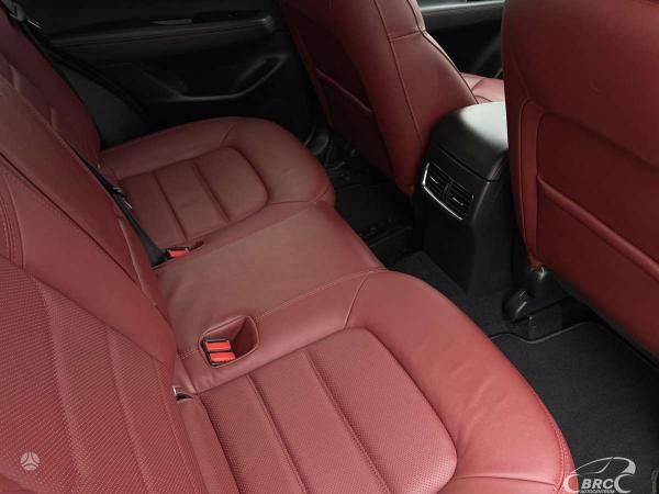 Grey Mazda CX-5 2023 in Klaipeda, with an engine capacity of 2.49 L and mileage of 16 thousand km for 20900 €, photo 9 on AUTOMOTO.COM.LV