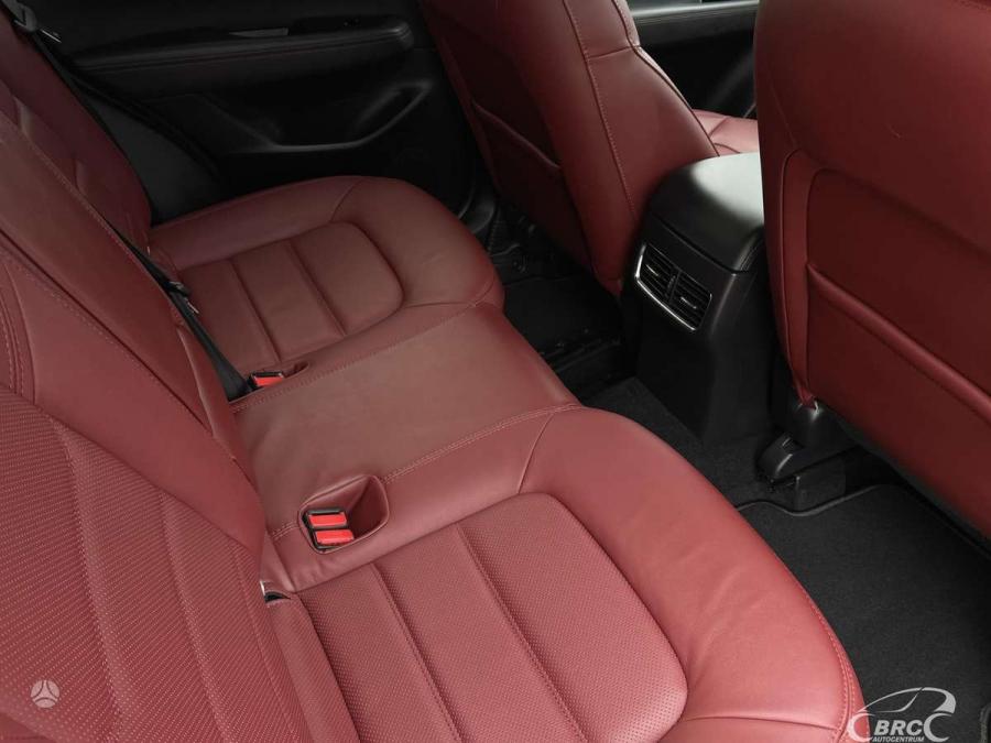 Grey Mazda CX-5 2023 in Klaipeda, with an engine capacity of 2.49 L and mileage of 16 thousand km for 20900 €, photo 10 on AUTOMOTO.COM.LV