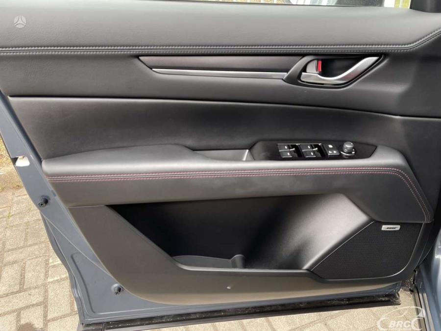 Grey Mazda CX-5 2023 in Klaipeda, with an engine capacity of 2.49 L and mileage of 16 thousand km for 20900 €, photo 15 on AUTOMOTO.COM.LV
