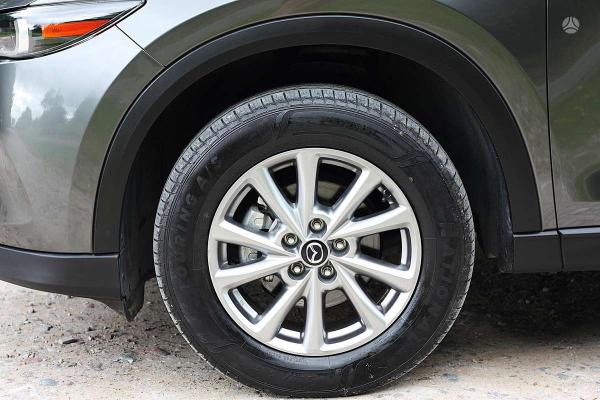 Pelēks Mazda CX-5 2023 Kretinga, ar dzinēja tilpumu 2.49 L un nobraukumu 93 tūkst. km par 22699 €, foto 9 vietnē AUTOMOTO.COM.LV
