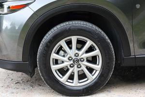 Pelēks Mazda CX-5 2023 Kretinga, ar dzinēja tilpumu 2.49 L un nobraukumu 93 tūkst. km par 22699 €, foto 10 vietnē AUTOMOTO.COM.LV