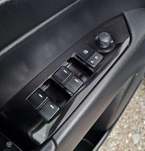 Pelēks Mazda CX-5 2023 Kretinga, ar dzinēja tilpumu 2.49 L un nobraukumu 93 tūkst. km par 22699 €, foto 28 vietnē AUTOMOTO.COM.LV