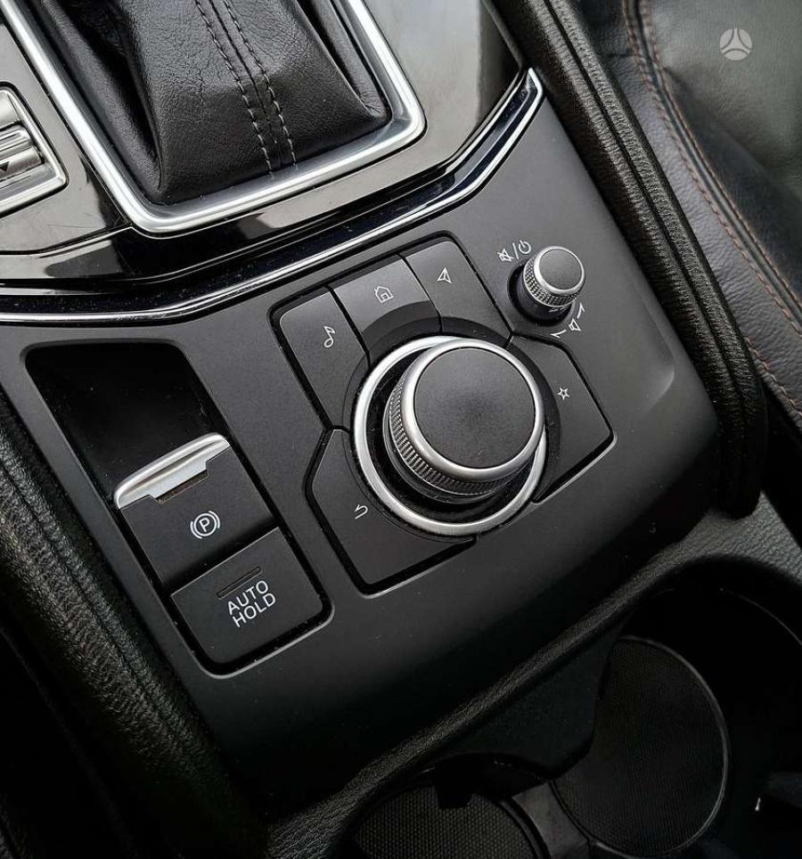 Pelēks Mazda CX-5 2023 Kretinga, ar dzinēja tilpumu 2.49 L un nobraukumu 93 tūkst. km par 22699 €, foto 40 vietnē AUTOMOTO.COM.LV