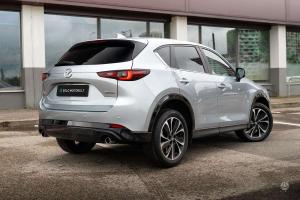 Pelēks Mazda CX-5 2023 Viļņa, ar dzinēja tilpumu 2.00 L un nobraukumu 103 tūkst. km par 26500 €, foto 5 vietnē AUTOMOTO.COM.LV