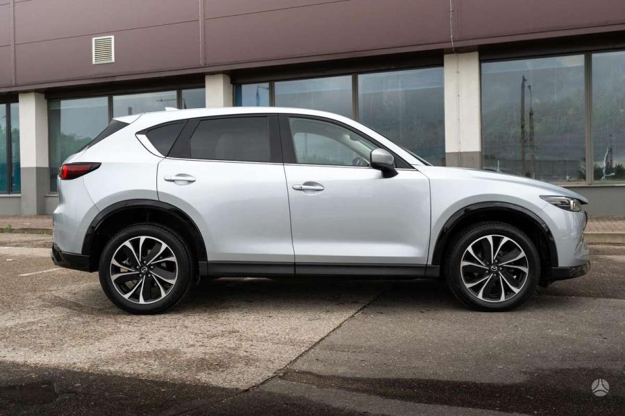 Pelēks Mazda CX-5 2023 Viļņa, ar dzinēja tilpumu 2.00 L un nobraukumu 103 tūkst. km par 26500 €, foto 6 vietnē AUTOMOTO.COM.LV