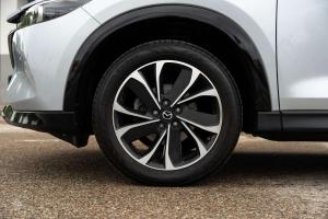Pelēks Mazda CX-5 2023 Viļņa, ar dzinēja tilpumu 2.00 L un nobraukumu 103 tūkst. km par 26500 €, foto 8 vietnē AUTOMOTO.COM.LV