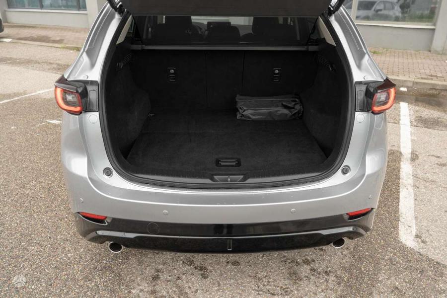 Pelēks Mazda CX-5 2023 Viļņa, ar dzinēja tilpumu 2.00 L un nobraukumu 103 tūkst. km par 26500 €, foto 12 vietnē AUTOMOTO.COM.LV