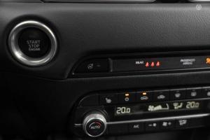 Pelēks Mazda CX-5 2023 Viļņa, ar dzinēja tilpumu 2.00 L un nobraukumu 103 tūkst. km par 26500 €, foto 30 vietnē AUTOMOTO.COM.LV