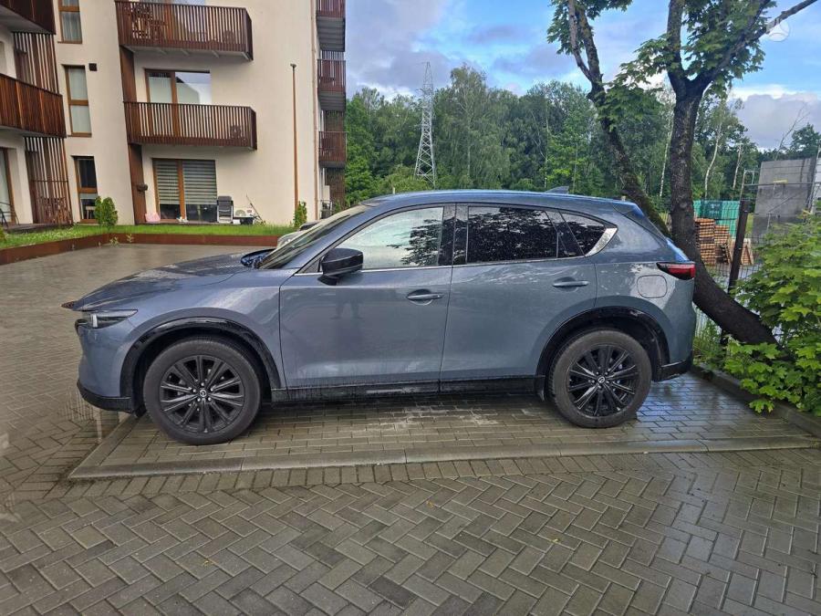 Grey Mazda CX-5 2024 in Kaunas, with an engine capacity of 2.00 L and mileage of 34 thousand km for 29900 €, photo 3 on AUTOMOTO.COM.LV