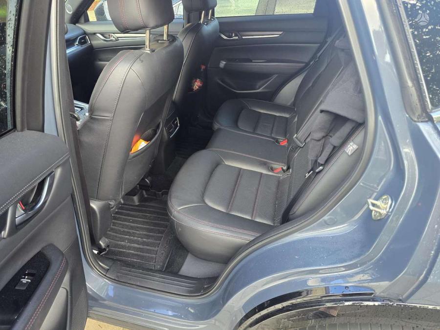 Grey Mazda CX-5 2024 in Kaunas, with an engine capacity of 2.00 L and mileage of 34 thousand km for 29900 €, photo 6 on AUTOMOTO.COM.LV