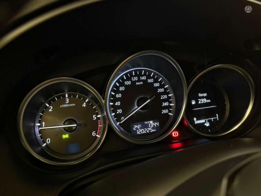 Grey Mazda CX-5 2012 in Marijampole, with an engine capacity of 2.20 L and mileage of 120 thousand km for 6999 €, photo 4 on AUTOMOTO.COM.LV