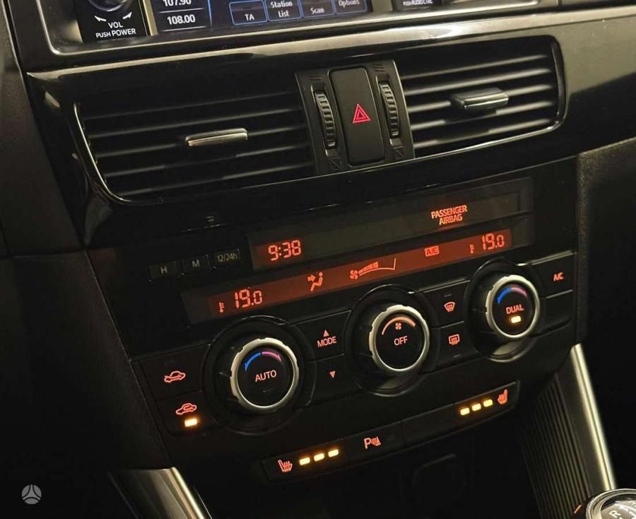 Grey Mazda CX-5 2012 in Marijampole, with an engine capacity of 2.20 L and mileage of 120 thousand km for 6999 €, photo 7 on AUTOMOTO.COM.LV