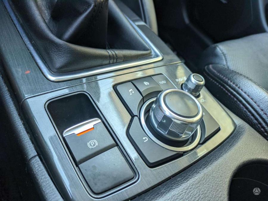 Grey Mazda CX-5 2015 in Kretinga, with an engine capacity of 2.20 L and mileage of 170 thousand km for 7950 €, photo 17 on AUTOMOTO.COM.LV