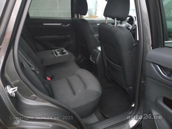 Pelēks Mazda CX-5 2017 Tallina, ar dzinēja tilpumu 2.20 L un nobraukumu 190 tūkst. km par 13900 €, foto 11 vietnē AUTOMOTO.COM.LV