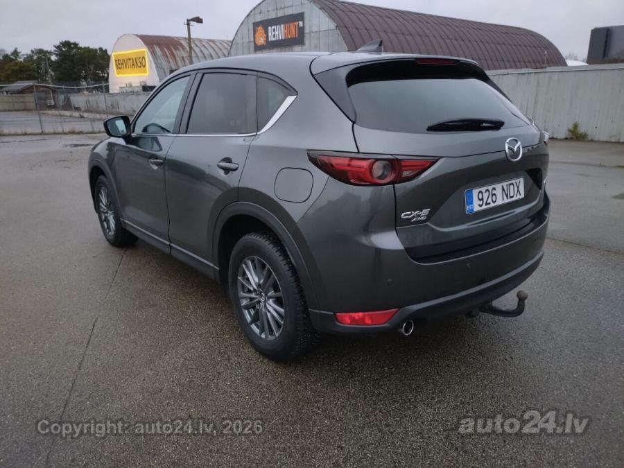 Pelēks Mazda CX-5 2017 Tallina, ar dzinēja tilpumu 2.20 L un nobraukumu 190 tūkst. km par 13800 €, foto 4 vietnē AUTOMOTO.COM.LV