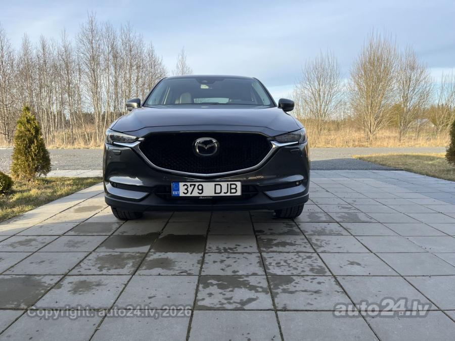Grey Mazda CX-5 2017 in Tallinn, with an engine capacity of 2.20 L and mileage of 185 thousand km for 15000 €, photo 6 on AUTOMOTO.COM.LV