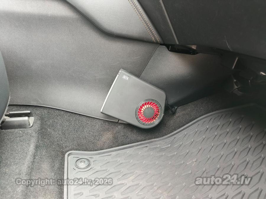 Grey Mazda CX-5 2017 in Rakvere, with an engine capacity of 2.20 L and mileage of 220 thousand km for 12900 €, photo 18 on AUTOMOTO.COM.LV