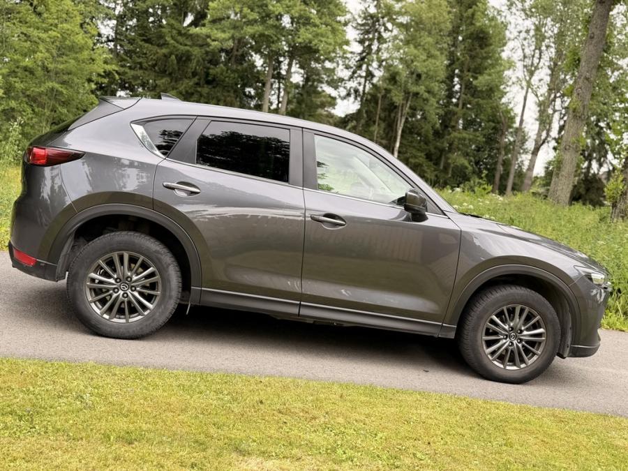 Pelēks Mazda CX-5 2018 Tallina, ar dzinēja tilpumu 0.12 L un nobraukumu 130 tūkst. km par 16499 €, foto 22 vietnē AUTOMOTO.COM.LV