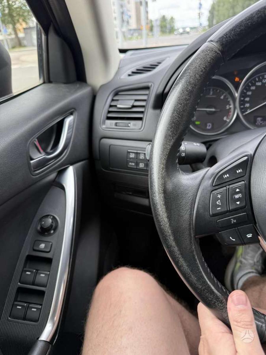 Sarkans Mazda CX-5 2012 Viļņa, ar dzinēja tilpumu 2.19 L un nobraukumu 226 tūkst. km par 6000 €, foto 19 vietnē AUTOMOTO.COM.LV