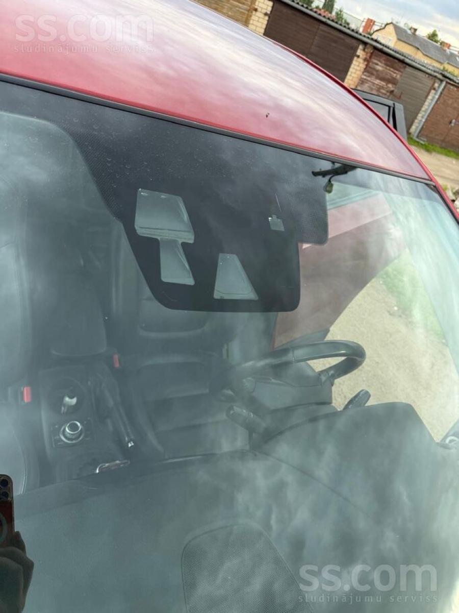 Red Mazda CX-5 2012 in Bauska, with an engine capacity of 2.20 L and mileage of 184 thousand km for 6500 €, photo 10 on AUTOMOTO.COM.LV
