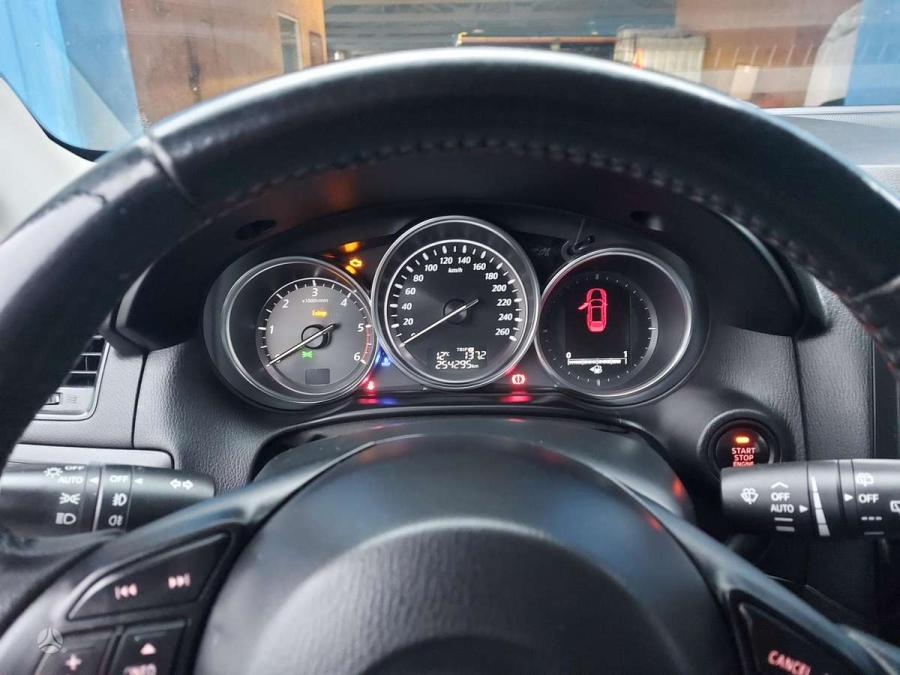 Red Mazda CX-5 2013 in Telschi, with an engine capacity of 2.20 L and mileage of 262 thousand km for 6300 €, photo 16 on AUTOMOTO.COM.LV