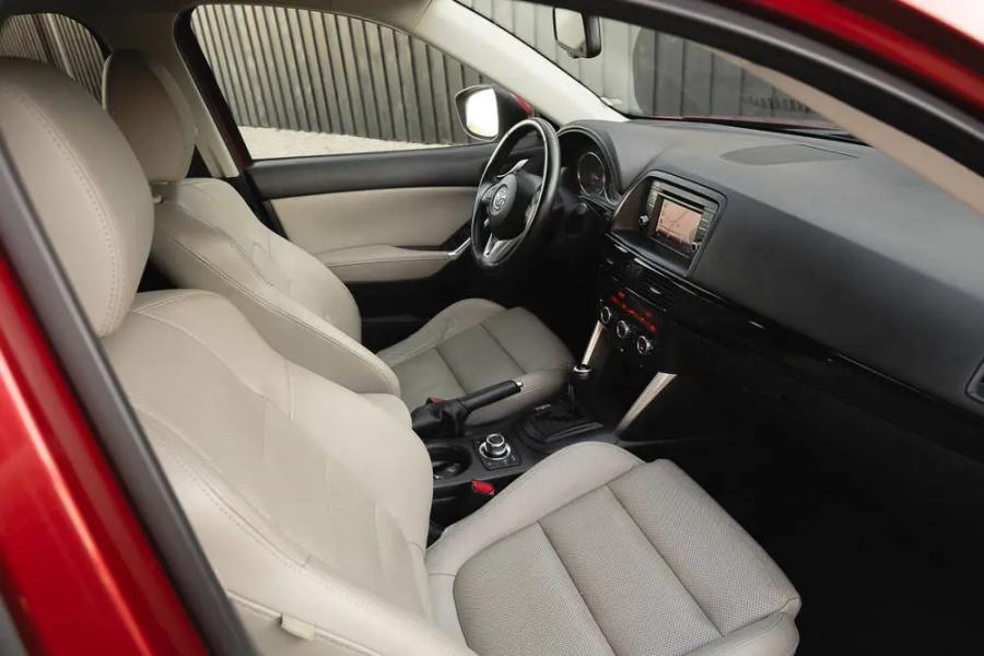 Sarkans Mazda CX-5 2014 Jelgava, ar dzinēja tilpumu 2.20 L un nobraukumu 246 tūkst. km par 8900 €, foto 16 vietnē AUTOMOTO.COM.LV