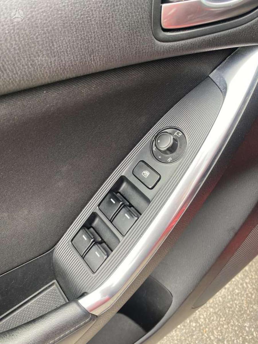 Sarkans Mazda CX-5 2014 Klaipėda, ar dzinēja tilpumu 2.19 L un nobraukumu 279 tūkst. km par 5600 €, foto 10 vietnē AUTOMOTO.COM.LV