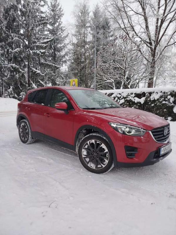 Sarkans Mazda CX-5 2015 Utena, ar dzinēja tilpumu 2.19 L un nobraukumu 179 tūkst. km par 10700 €, foto 1 vietnē AUTOMOTO.COM.LV
