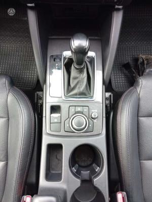 Red Mazda CX-5 2015 in Siauliai, with an engine capacity of 2.20 L and mileage of 194 thousand km for 12400 €, photo 18 on AUTOMOTO.COM.LV