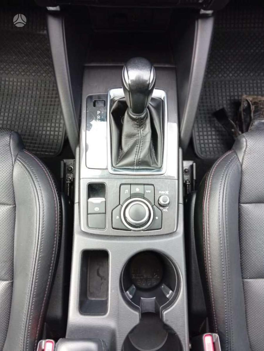 Red Mazda CX-5 2015 in Siauliai, with an engine capacity of 2.20 L and mileage of 194 thousand km for 12400 €, photo 18 on AUTOMOTO.COM.LV