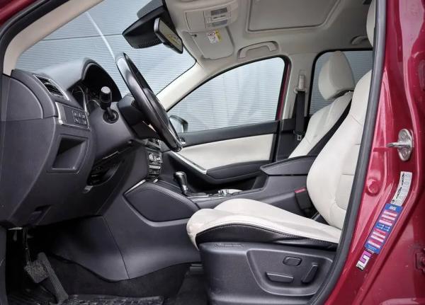 Sarkans Mazda CX-5 2015 Rīga, ar dzinēja tilpumu 2.20 L un nobraukumu 243 tūkst. km par 8990 €, foto 7 vietnē AUTOMOTO.COM.LV